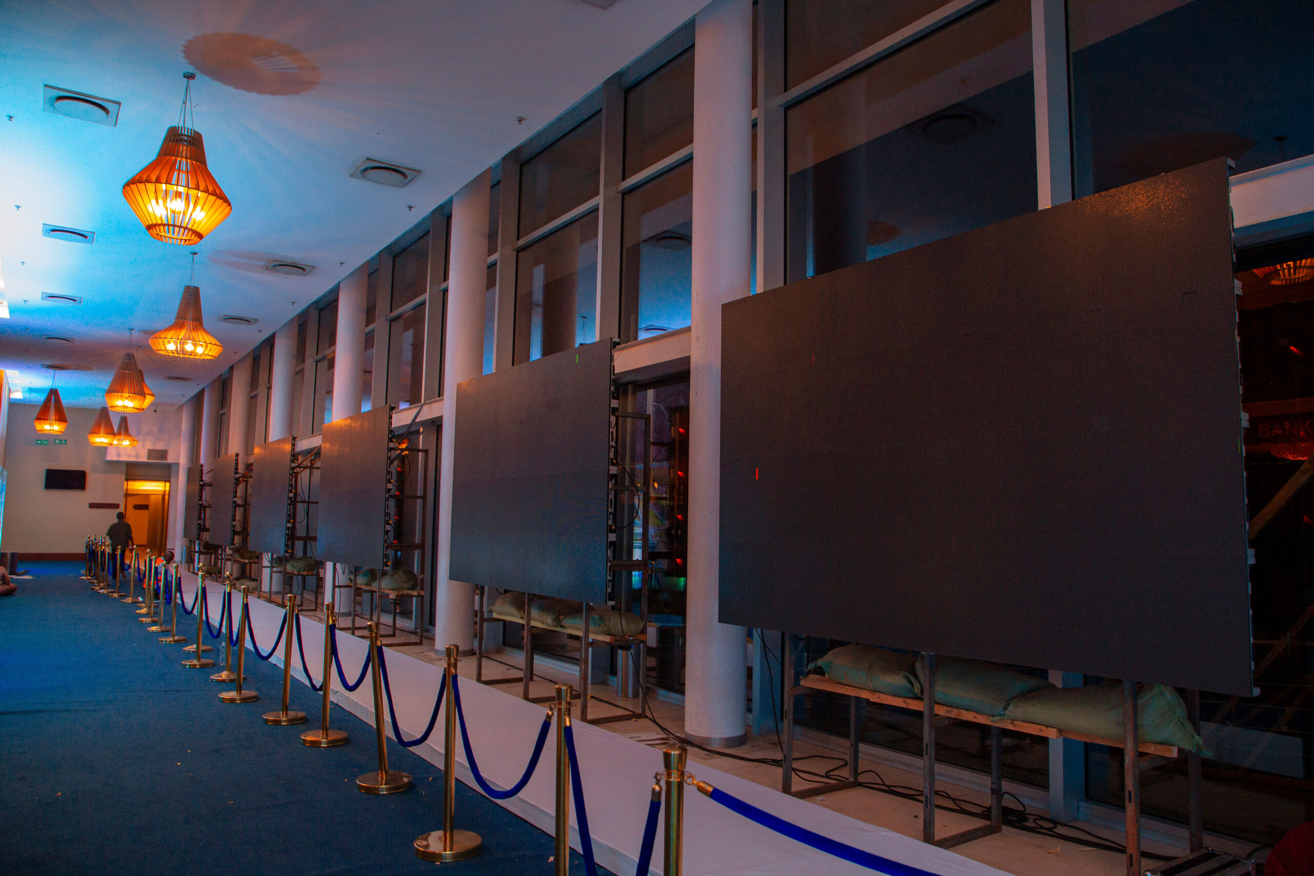 Mark MaScreen - Smart Displays. Stunning Results